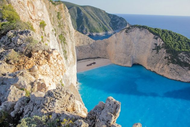 Naviguer en mer Ionienne en voilier : le guide des 6 îles grecques à ...